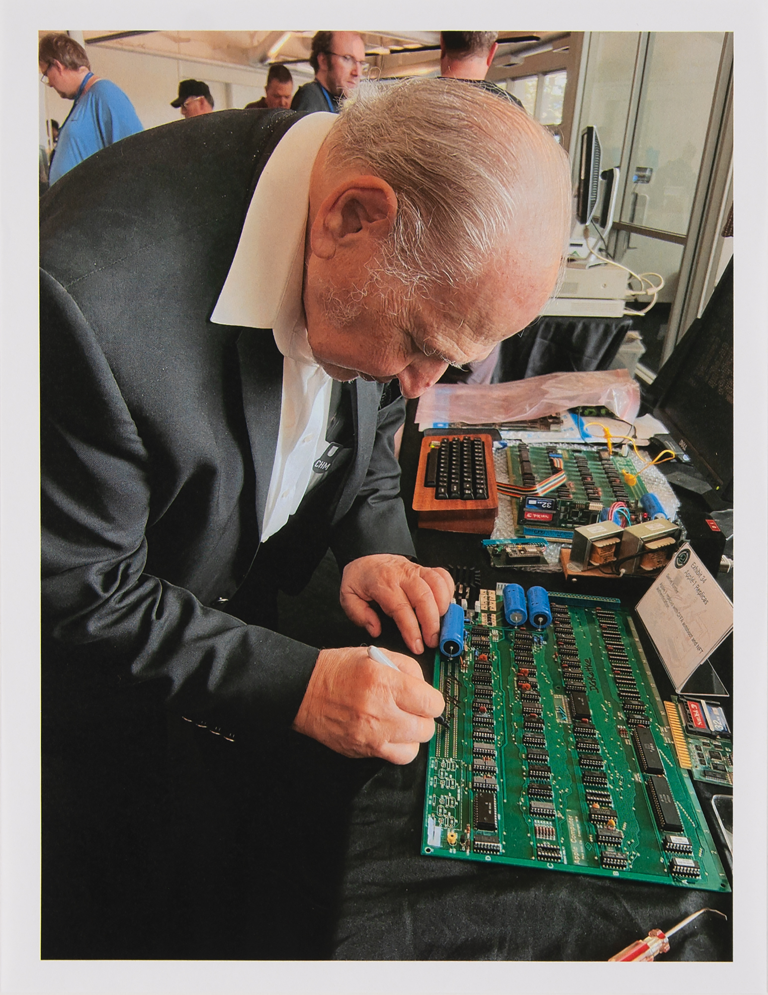 Apple-1 Computer Replica Signed by Daniel Kottke and Ron Wayne | RR