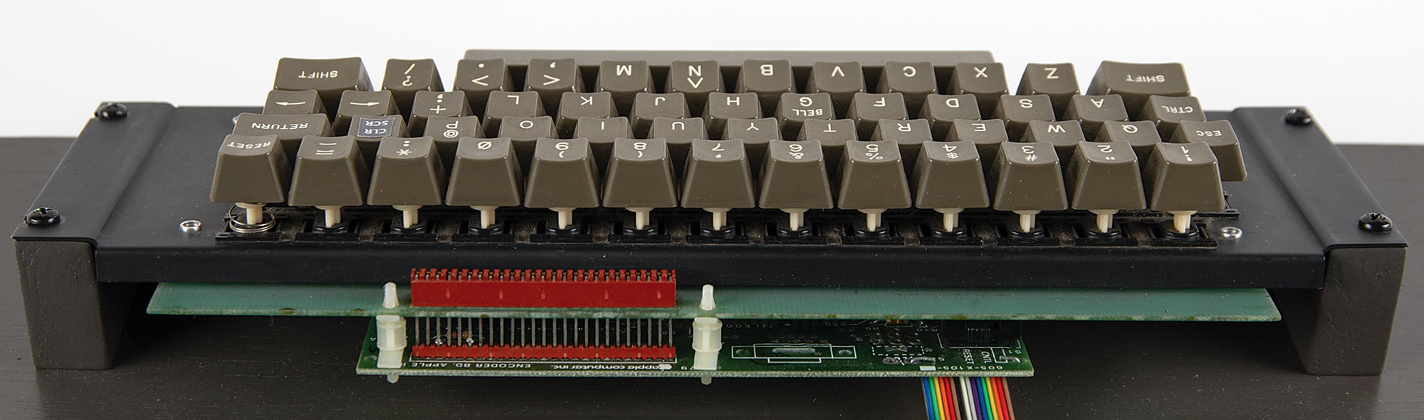 Apple-1 Computer Replica Signed by Daniel Kottke and Ron Wayne | RR