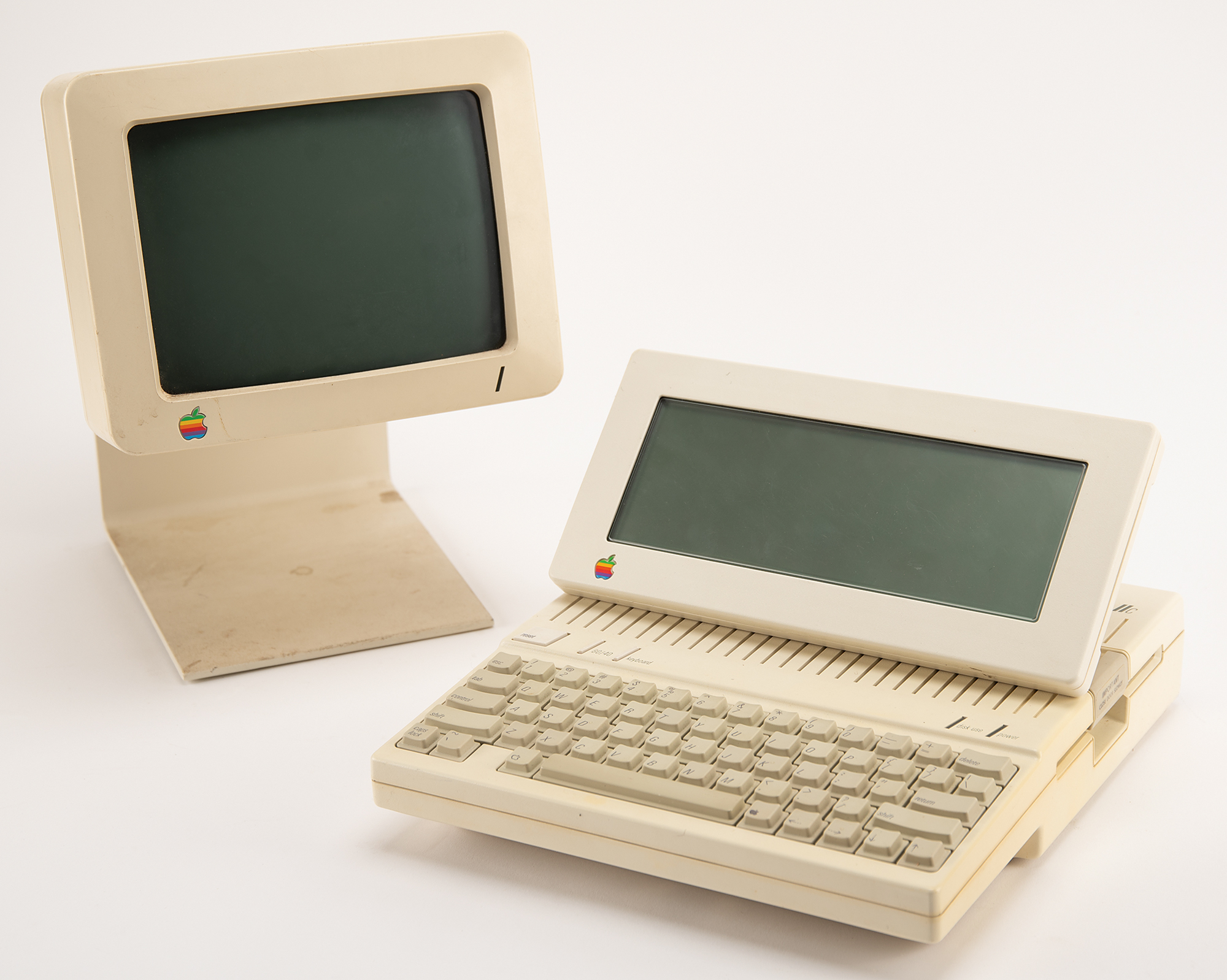 Apple IIc Computer with Rare Flat Panel Display and Cari Portable Work