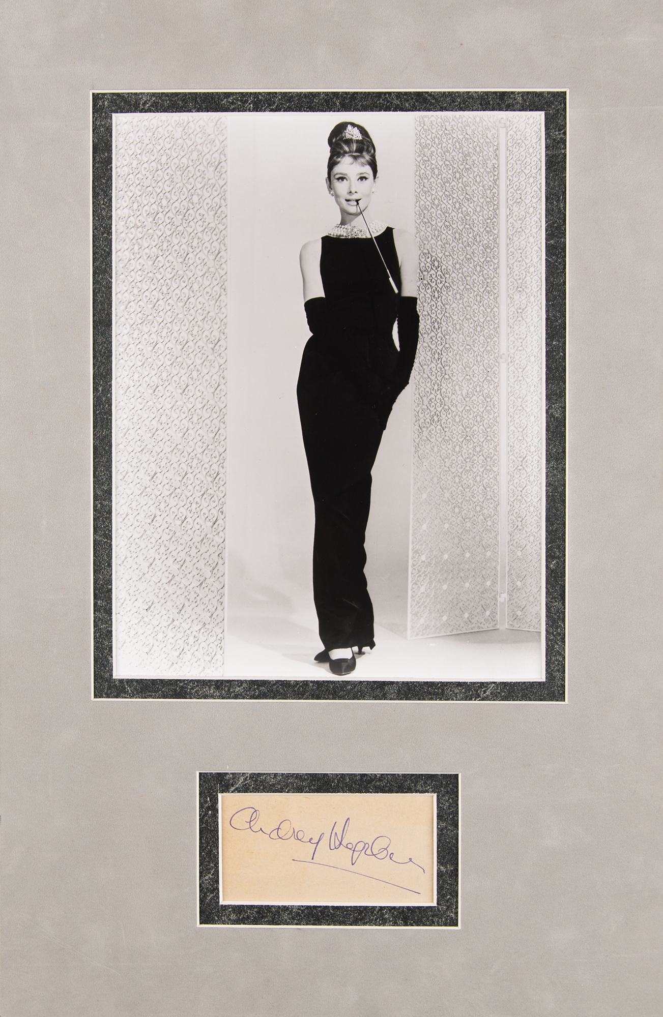 Audrey Hepburn Signature | RR Auction