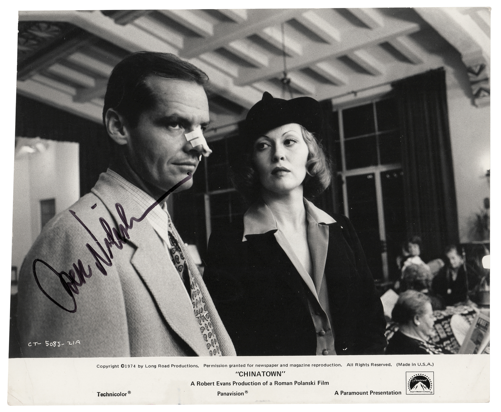 Jack Nicholson Signed Publicity Photograph for Chinatown | RR Auction